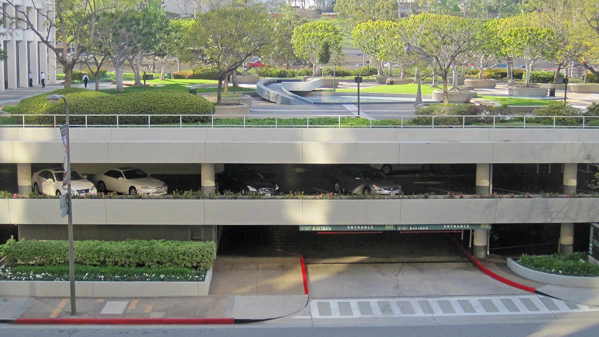 Union Bank Plaza | TCLF