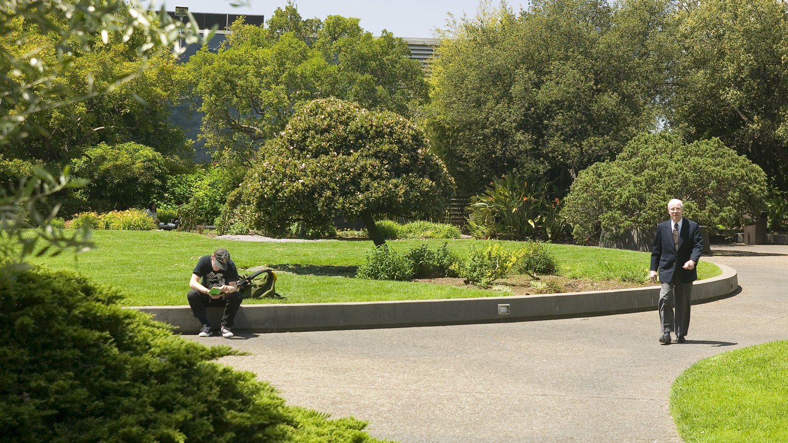Oakland Kaiser Roof Garden Oakland Building Stones: Kaiser Center's