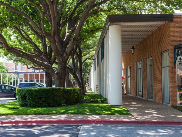 Decorative Center Dallas | TCLF