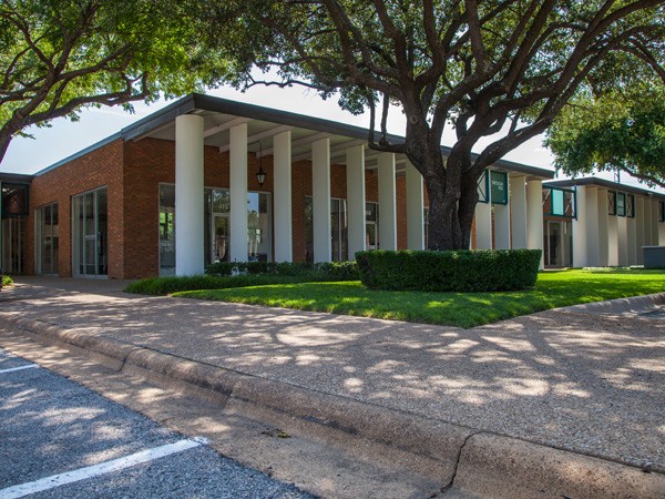 Decorative Center Dallas | TCLF