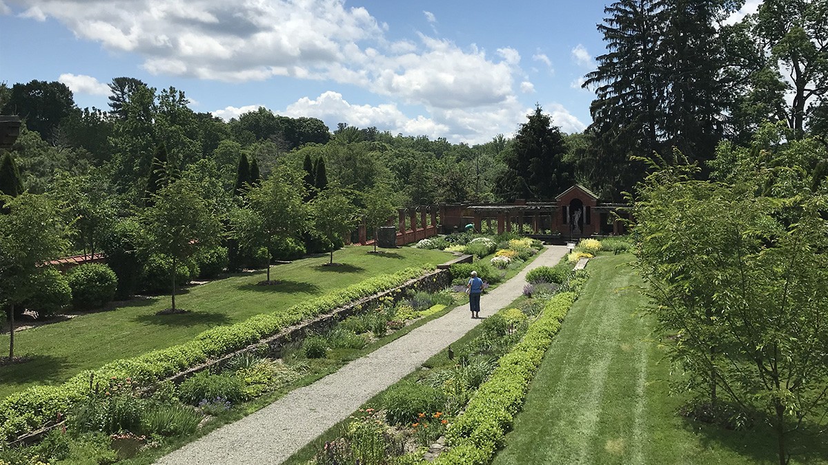 Vanderbilt Mansion Gardens Three Gardens To Check Out This Spring In