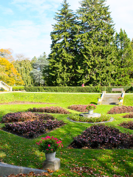 Ochre Point Cliffs Historic District | The Cultural Landscape Foundation