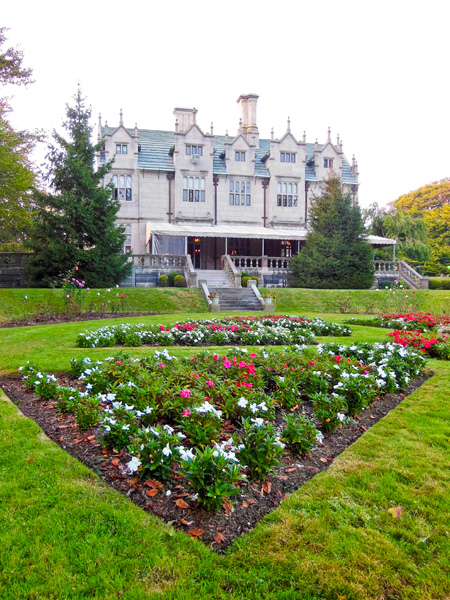 Ochre Point Cliffs Historic District | The Cultural Landscape Foundation